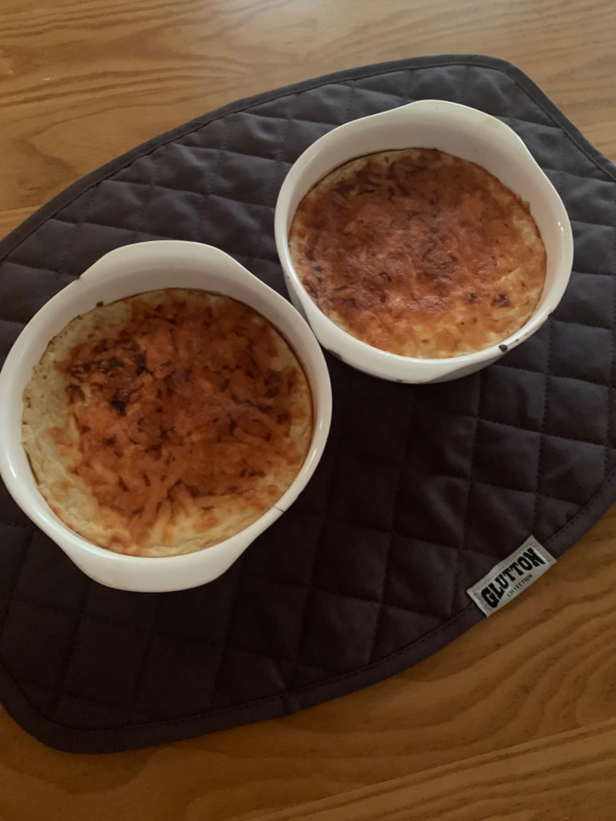 Amazon｜ダルトン(Dulton) GLUTTON グラットン プレイス マット 食卓を彩る 手軽で便利なランチョンマットフォレスト グリーン 食卓 吊るせる キルティング 華やか ...