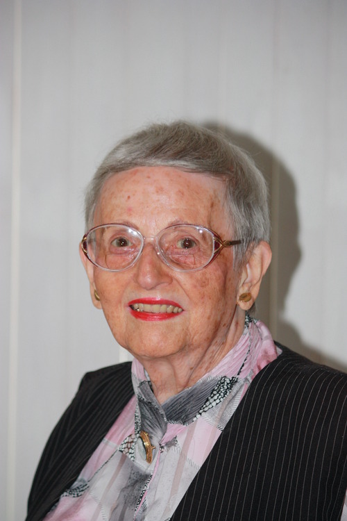 Amazon.com: Carole Emma Mathewson: books, biography, latest update