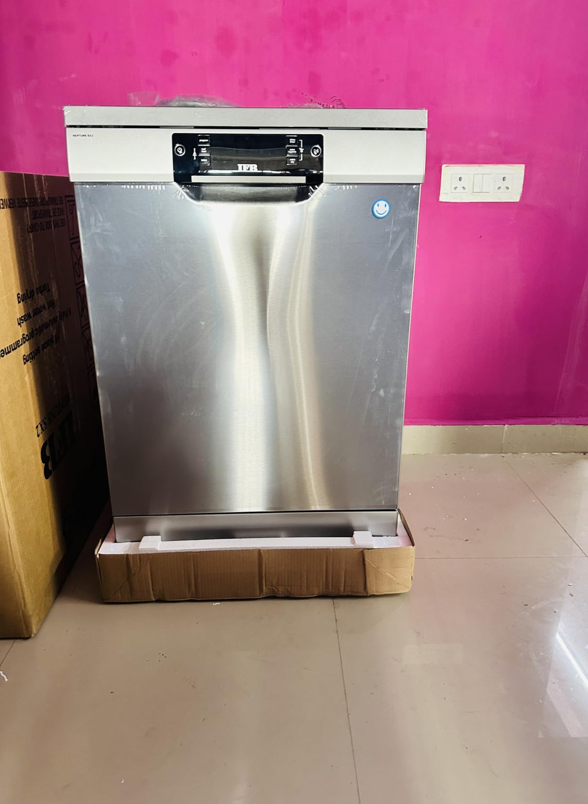 IFB 16 Place Settings â€ŽHot water wash Free Standing Dishwasher ...