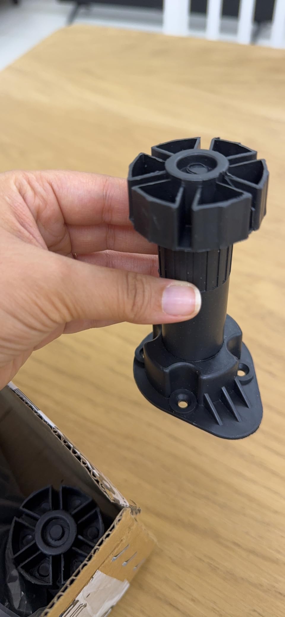 Supreme Adjustable PVC Furniture Legs Height Cabinet Leveler for ...