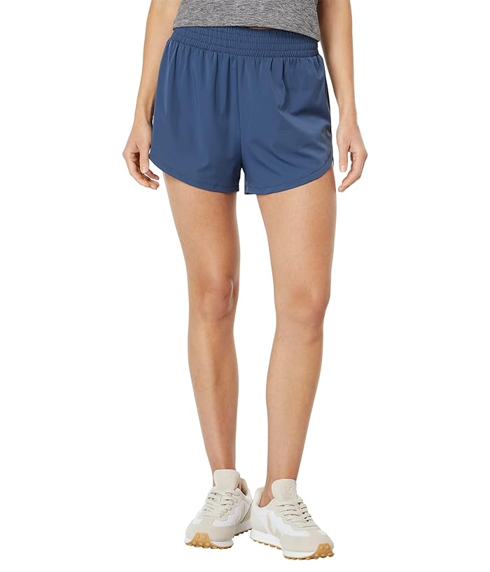 Women's THRIVE SOCIETE Hi-Lo Run Shorts | 6pm