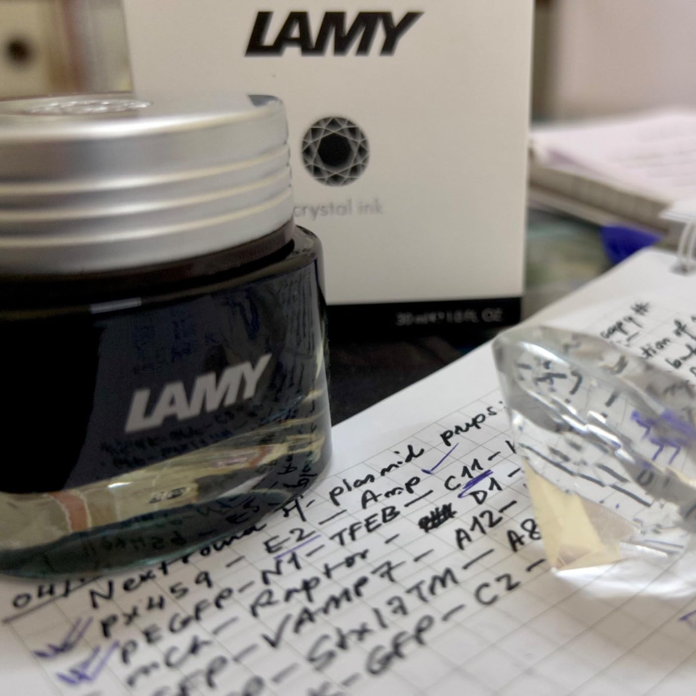 LAMY T53 Ink Bottle | Obsidian 660 - Black Crystal Ink (30ml) : Amazon ...