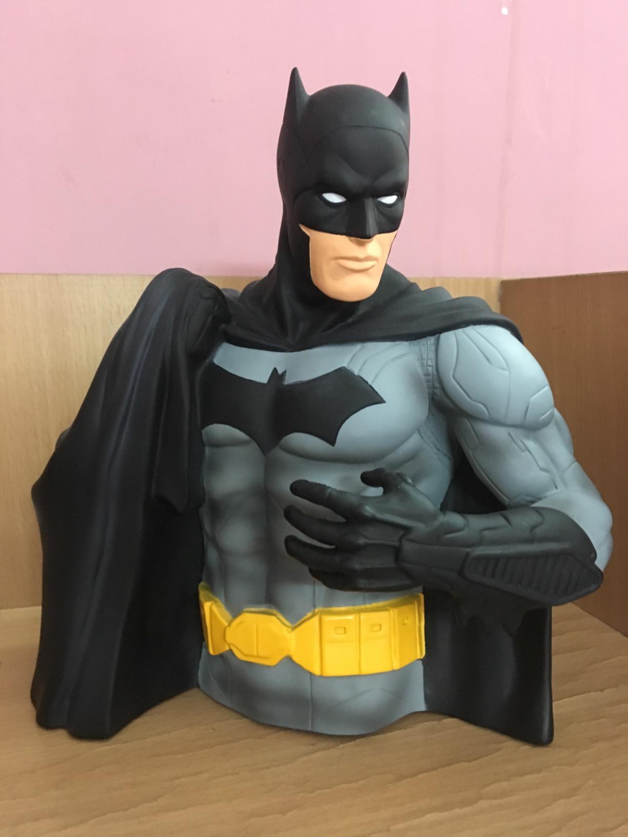 Monogram Batman New 52 Action Figure Bust : Amazon.in: Toys & Games