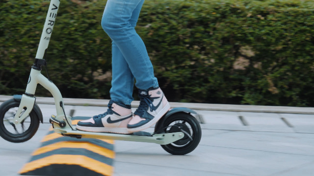 Watch Aero scooter A8 on Amazon Live