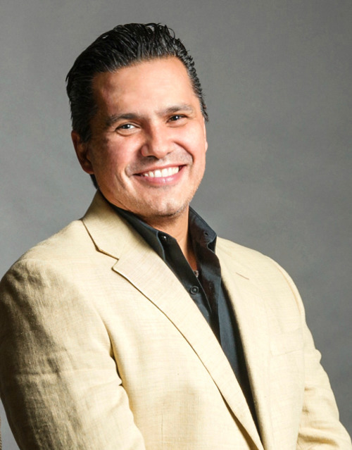 Amazon.com: Alvaro Espinosa: books, biography, latest update