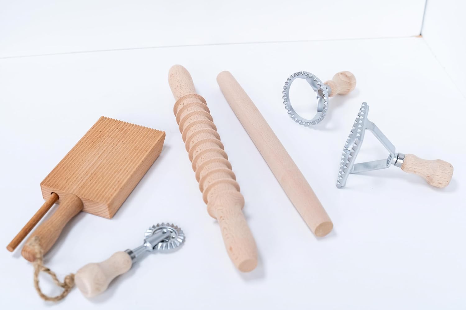 Amazon.com: Ultimate Pasta Making Tool Set Includes Pasta Drying Rack ...