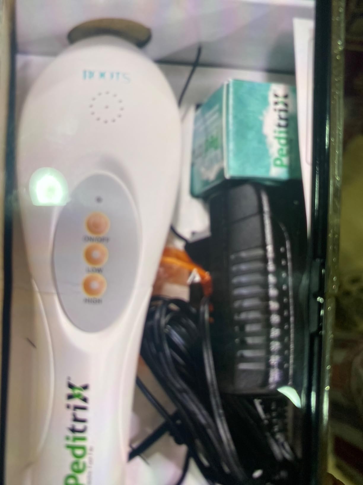 ROOTS Peditrix Pedicure Kit – Electric Foot Scrubber with 40 Disposable ...