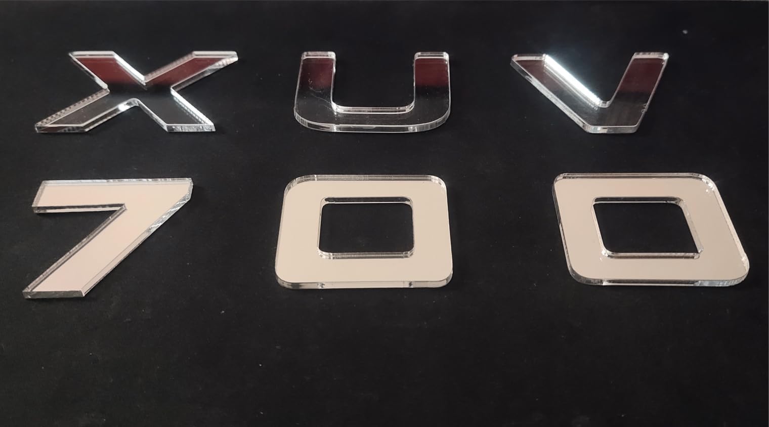 Carlooks XUV 700 3D Letters 3D Emblem 3D Logo Name Alphabets for Car ...