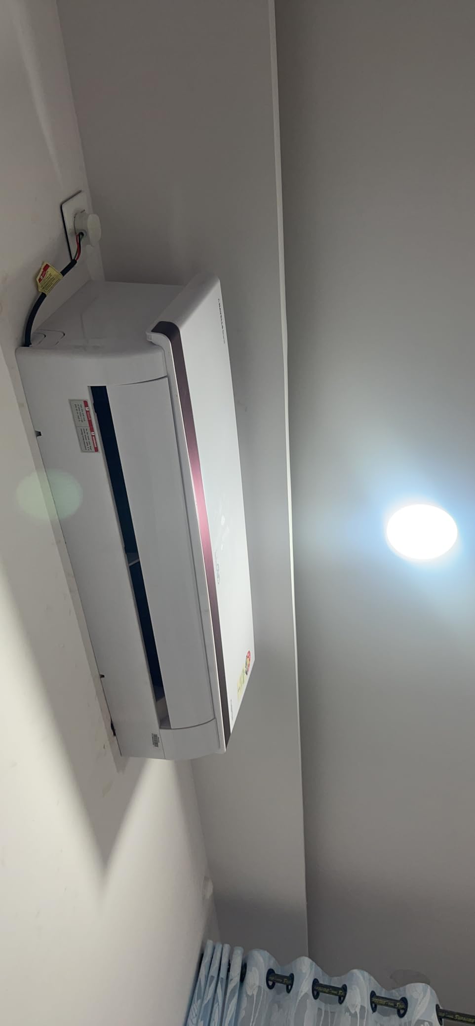 Lloyd 5 Star 1.5 Ton Star Bliss Plus Inverter Split Air Conditioner ...