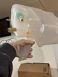 Amazon.com: GM Parts 22866587 Radiator Surge Tank : Automotive