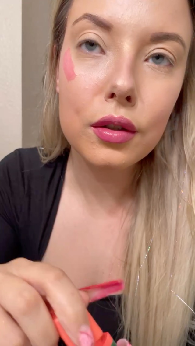 Watch looks great on cheeks and lips on Amazon Live