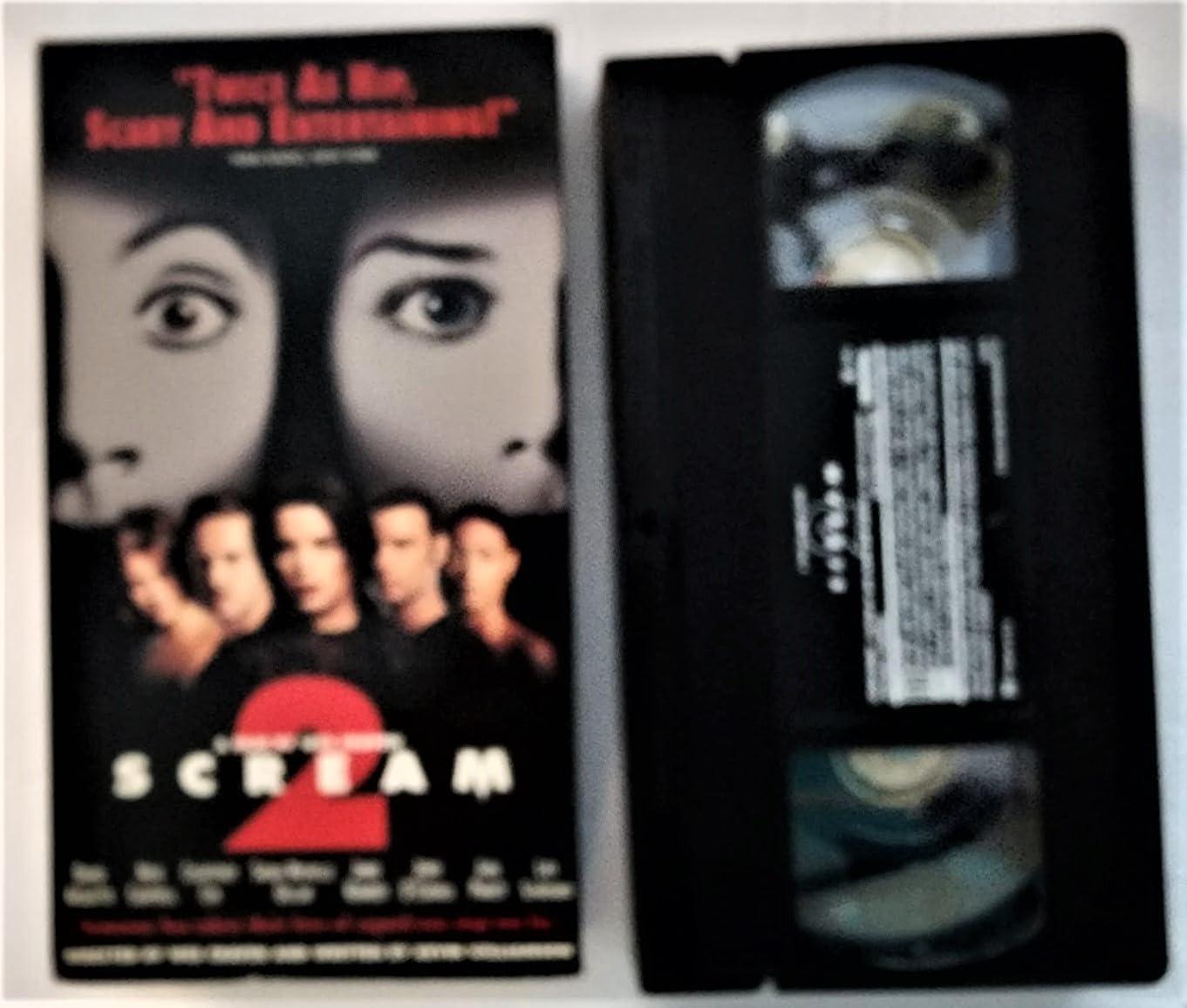 Amazon.com: Scream 2 [VHS] : Neve Campbell, Courteney Cox, David ...