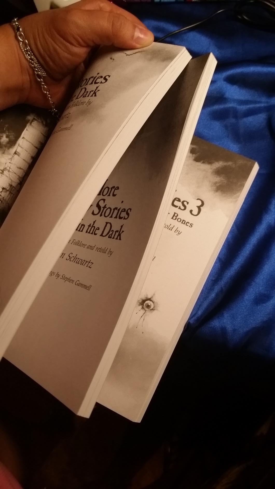 Scary Stories Treasury: Alvin Schwartz, Stephen Gammell: 9780060263416 ...