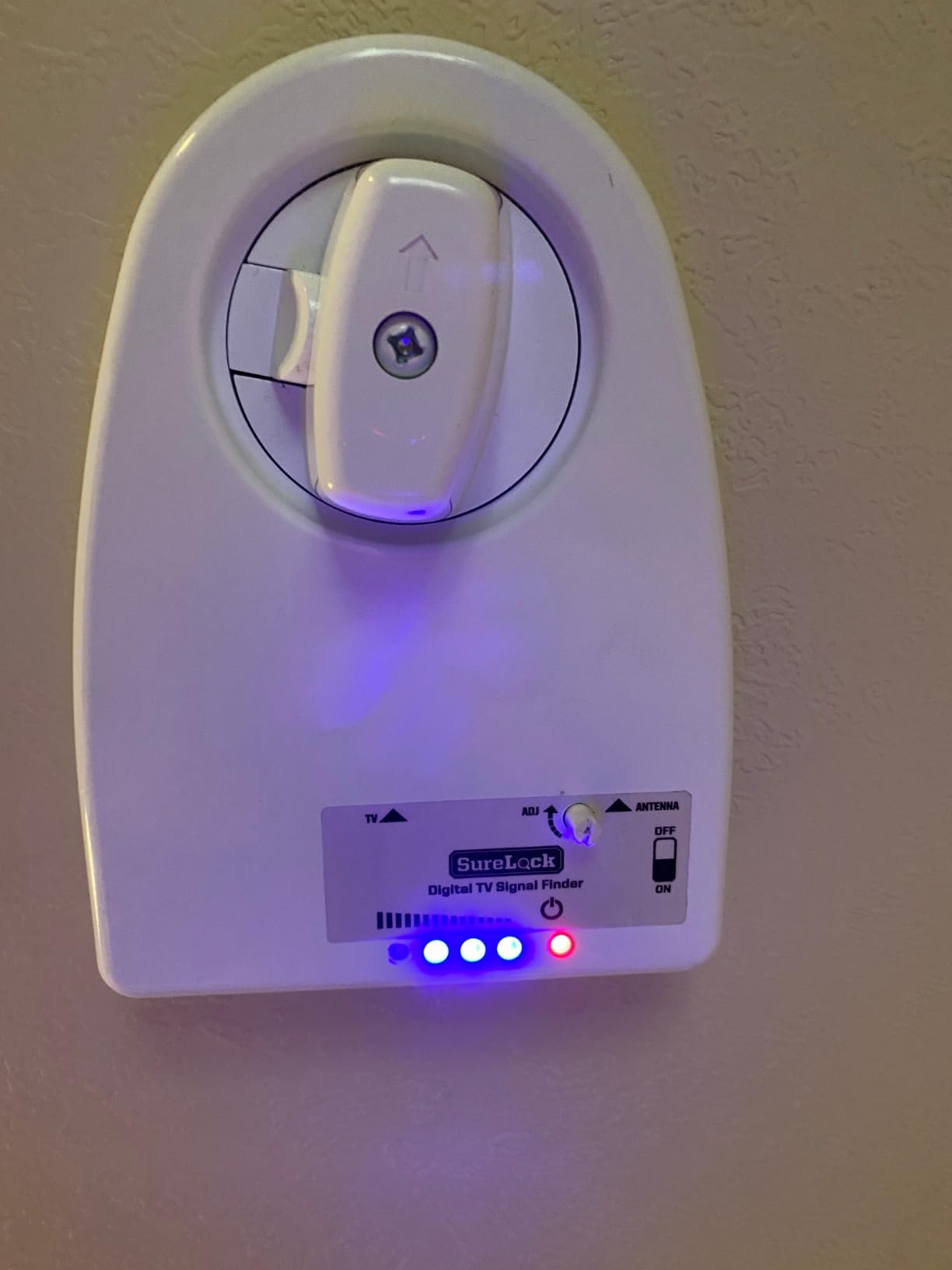 Amazon.com: KING SL1000 SureLock Digital TV Signal Finder : Electronics