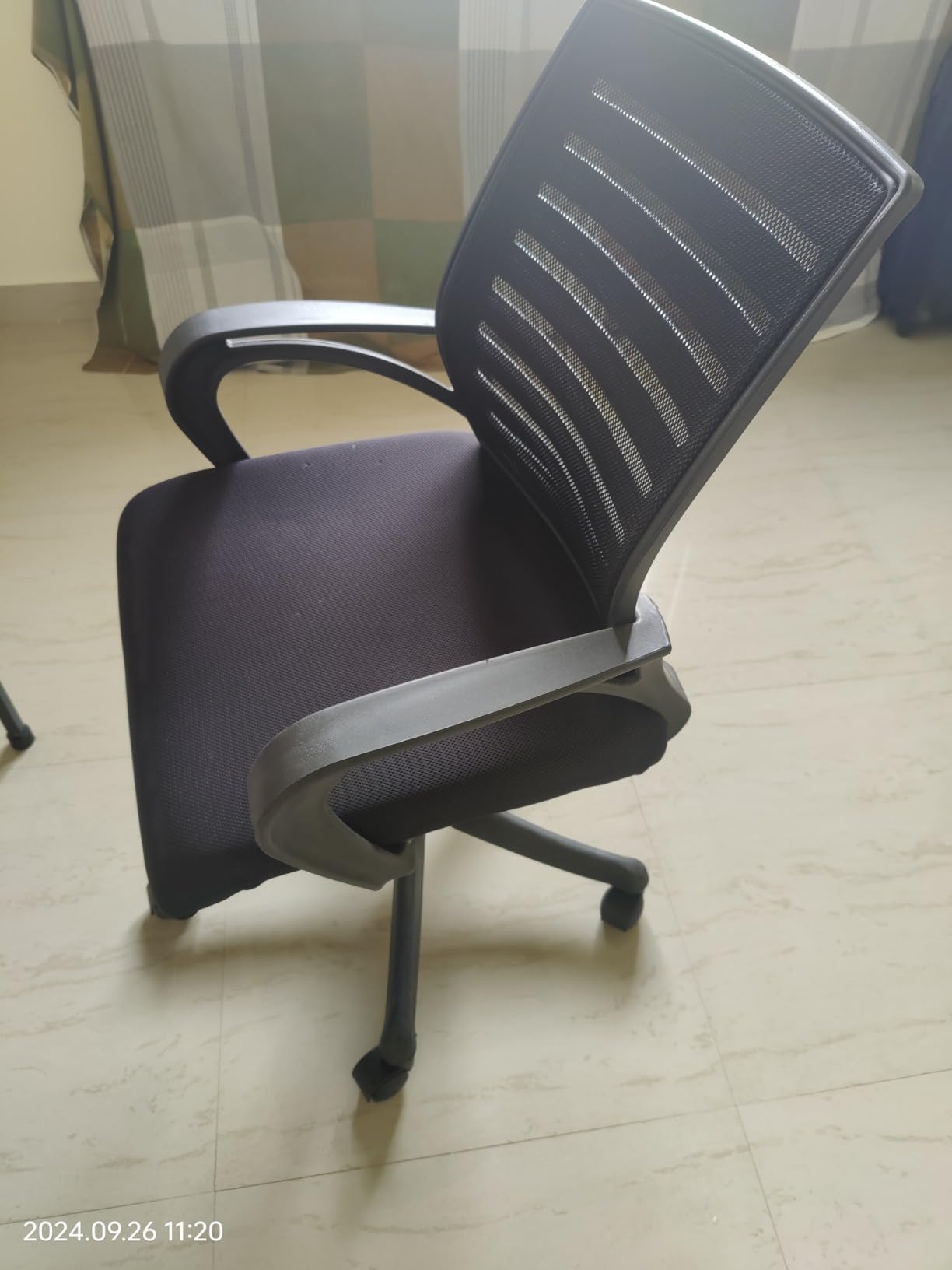 Trade Craft Mid Back Office Chair for Work from Home, Study Chair ...