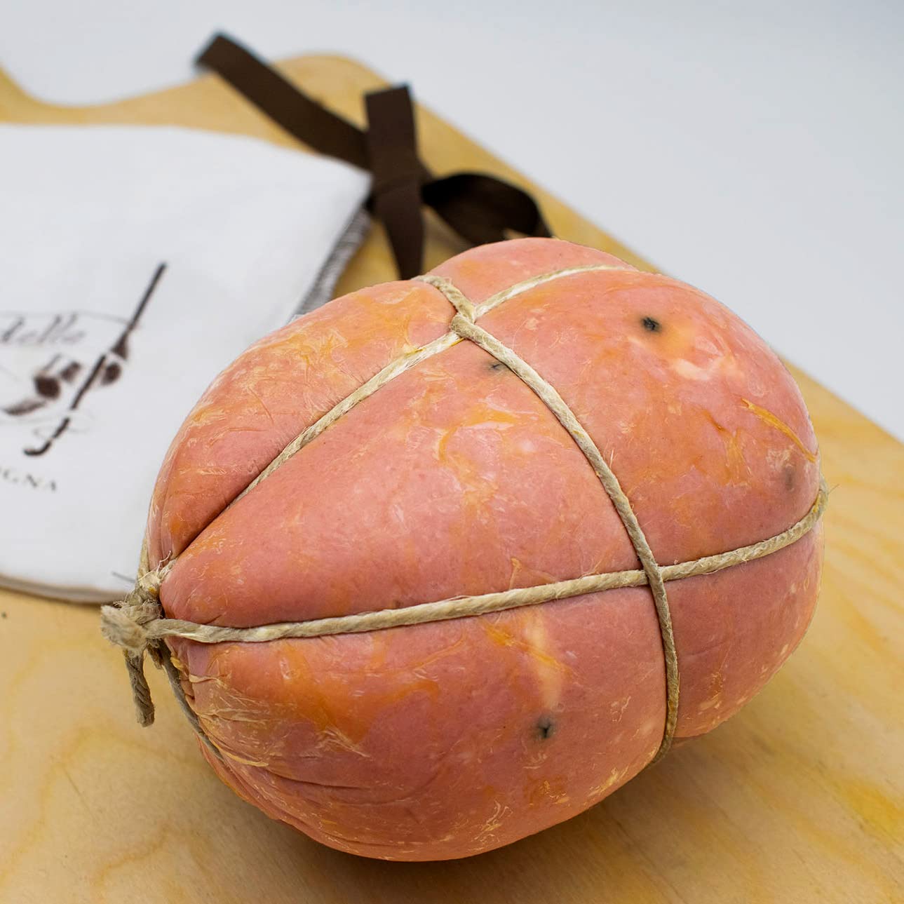 Amazon.com: Mortadella Bologna IGP 2 TORRI ALCISA - Slow Food Presidium ...