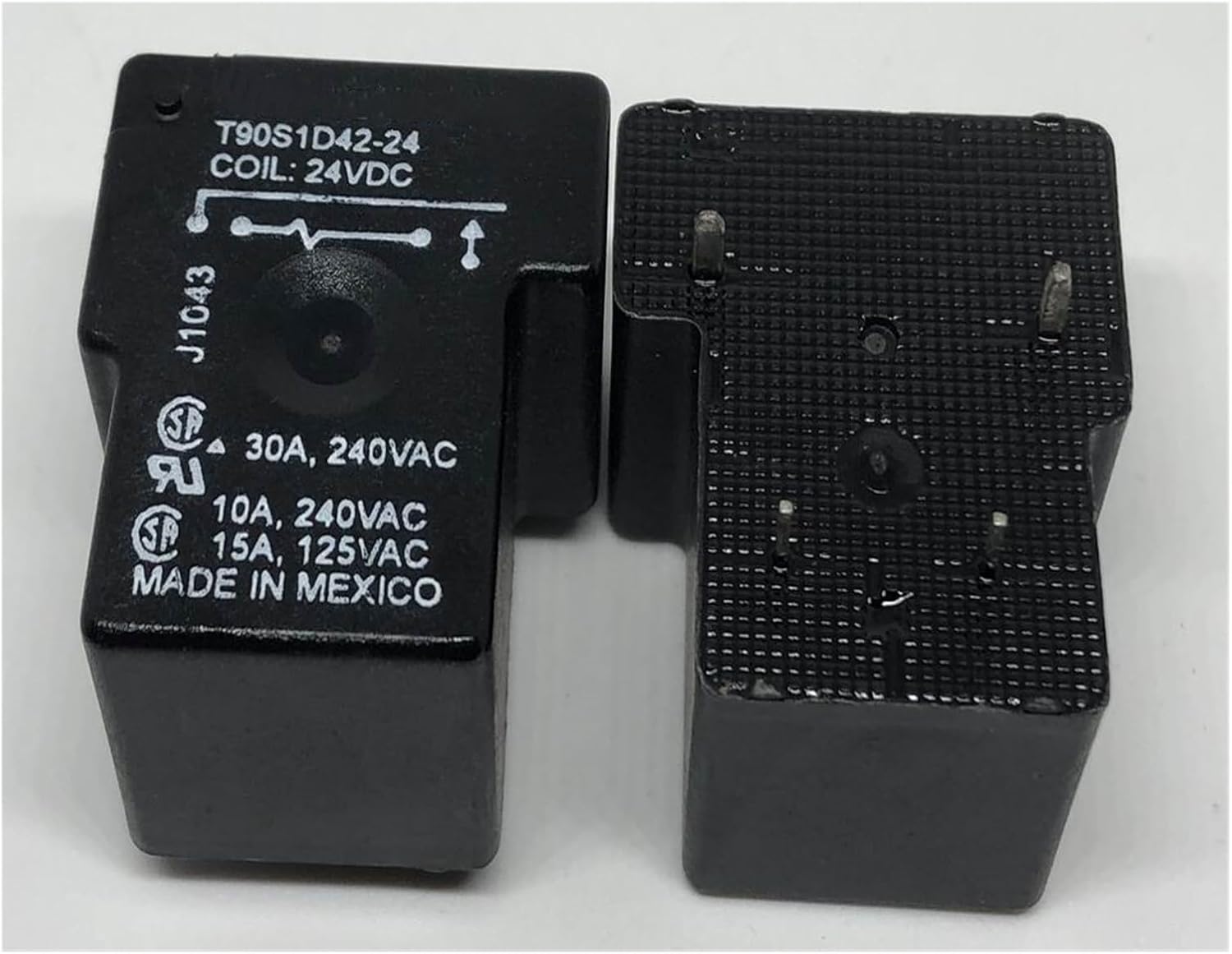 Amazon.com: ARMOQ 1PCS T90S1D42-24 (T90-1A-4P-24V-30A) Relay 4pins ...