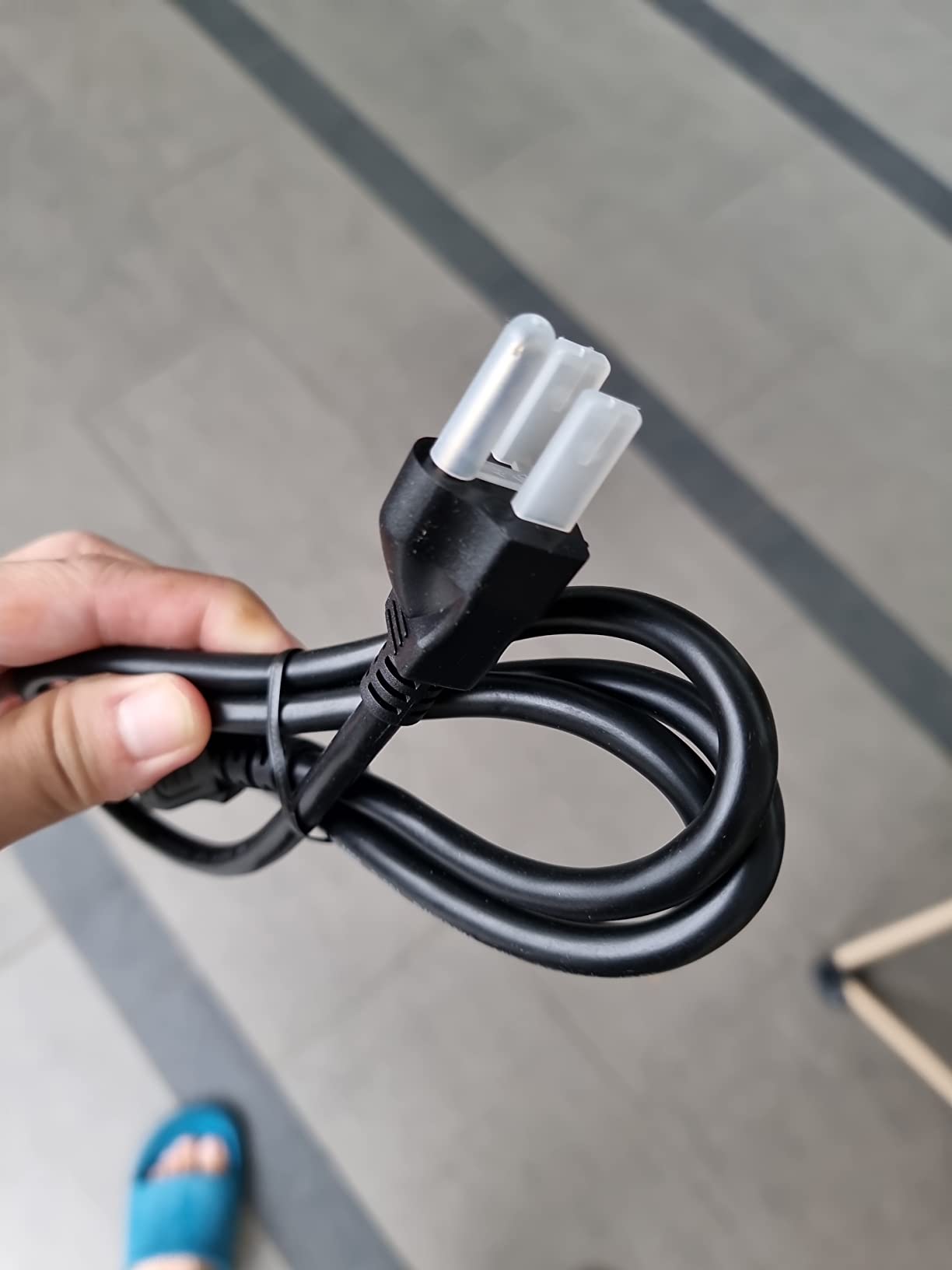 APC BX625CI-MS 625VA 325W Input Output 230V Back UPS : Amazon.sg ...