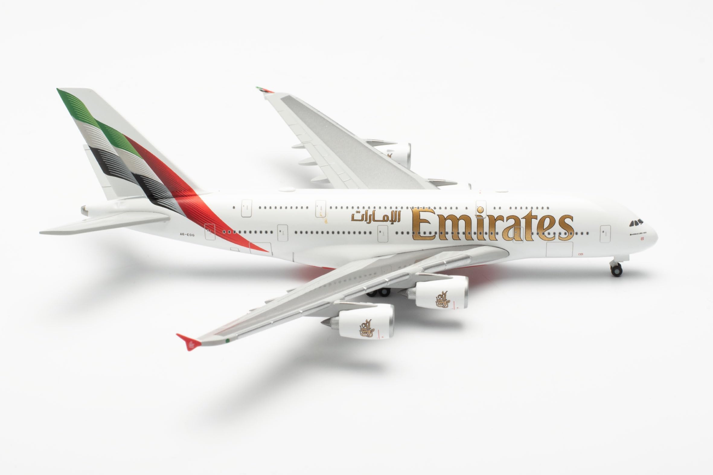 Amazon.de: herpa Modellflugzeug Emirates Airbus A380 - newColors - A6 ...