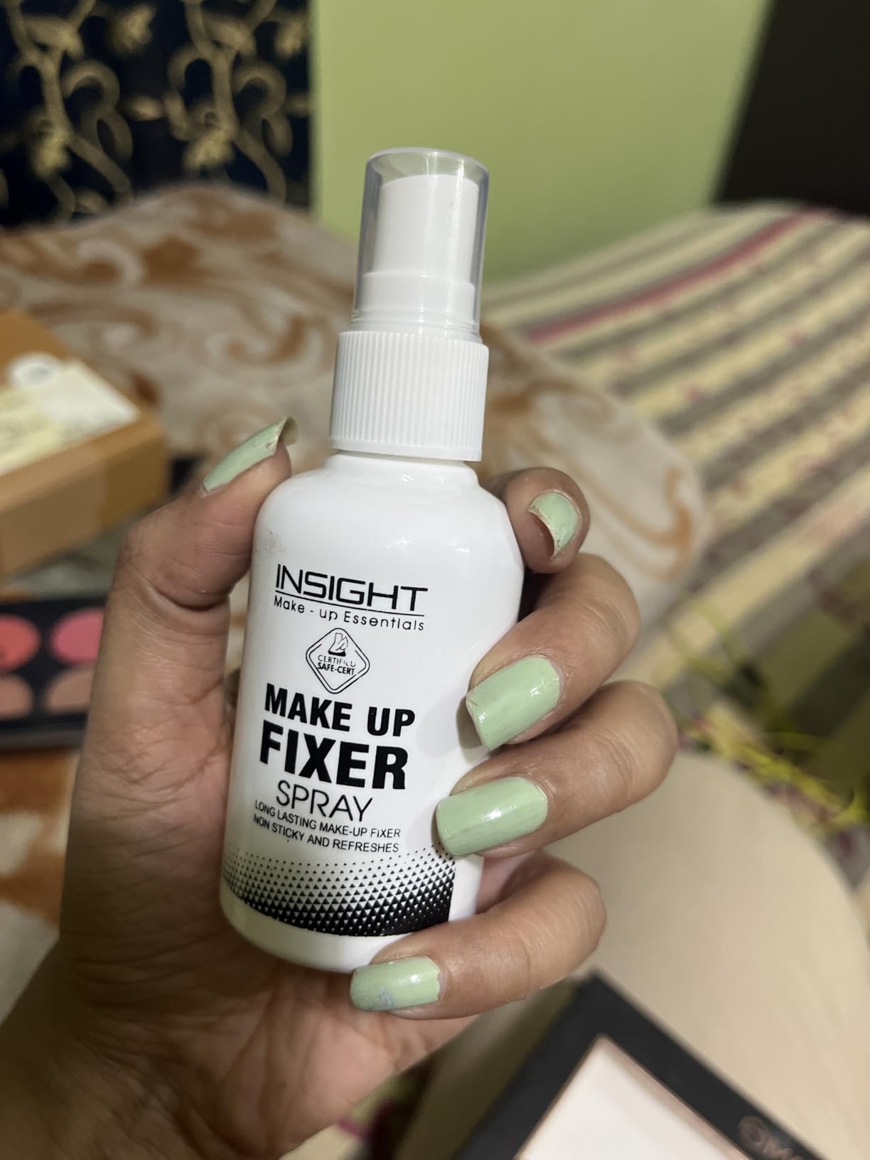 INSIGHT Makeup Fixer Spray (75ml) | Non Greasy Formula | Infused with ...
