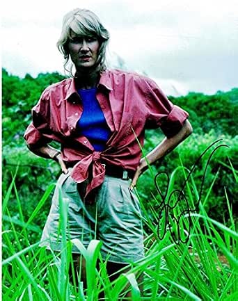 Amazon.com: Laura Dern Signed - Autographed Jurassic Park 11x14 inch ...