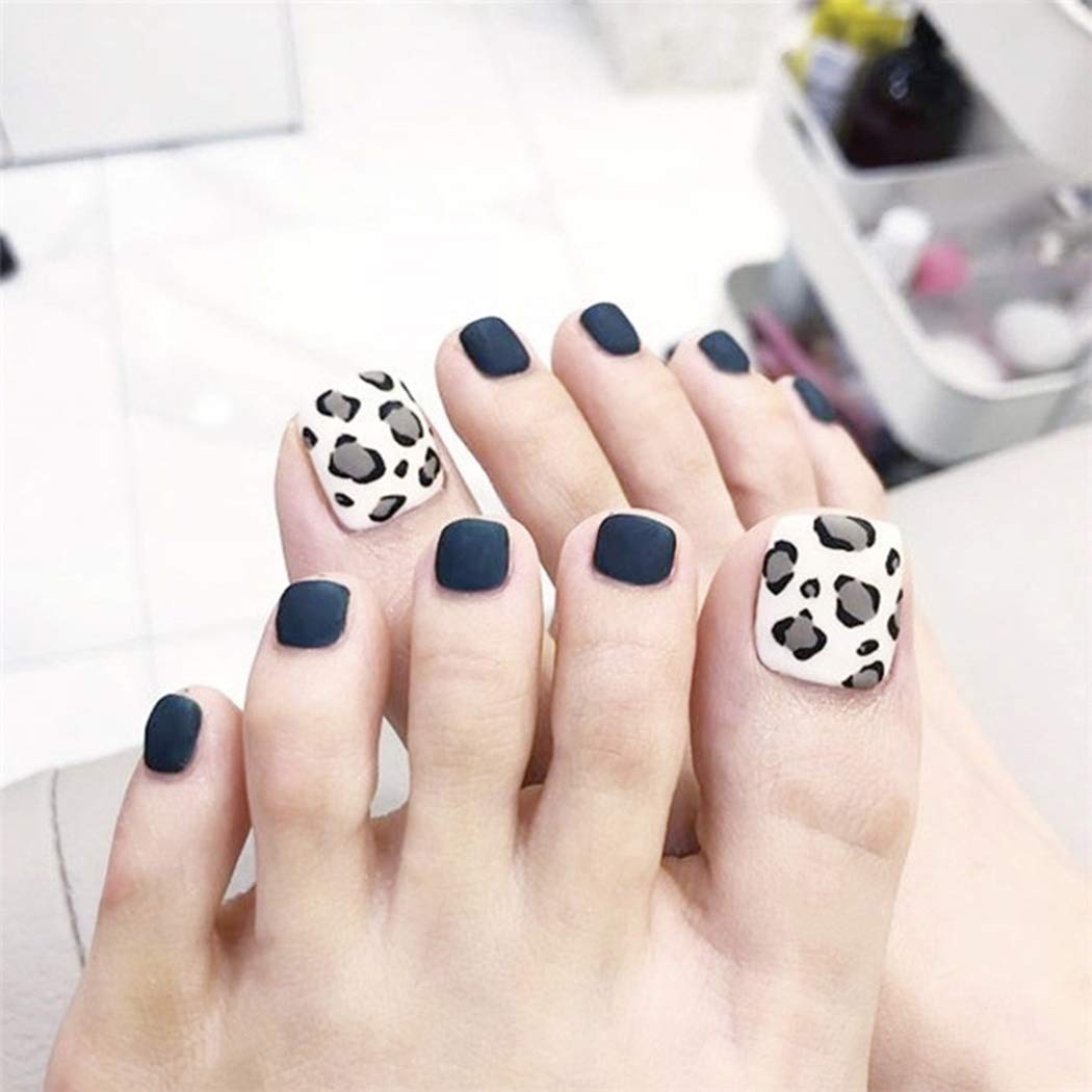 Cheetah Print Toe Nails