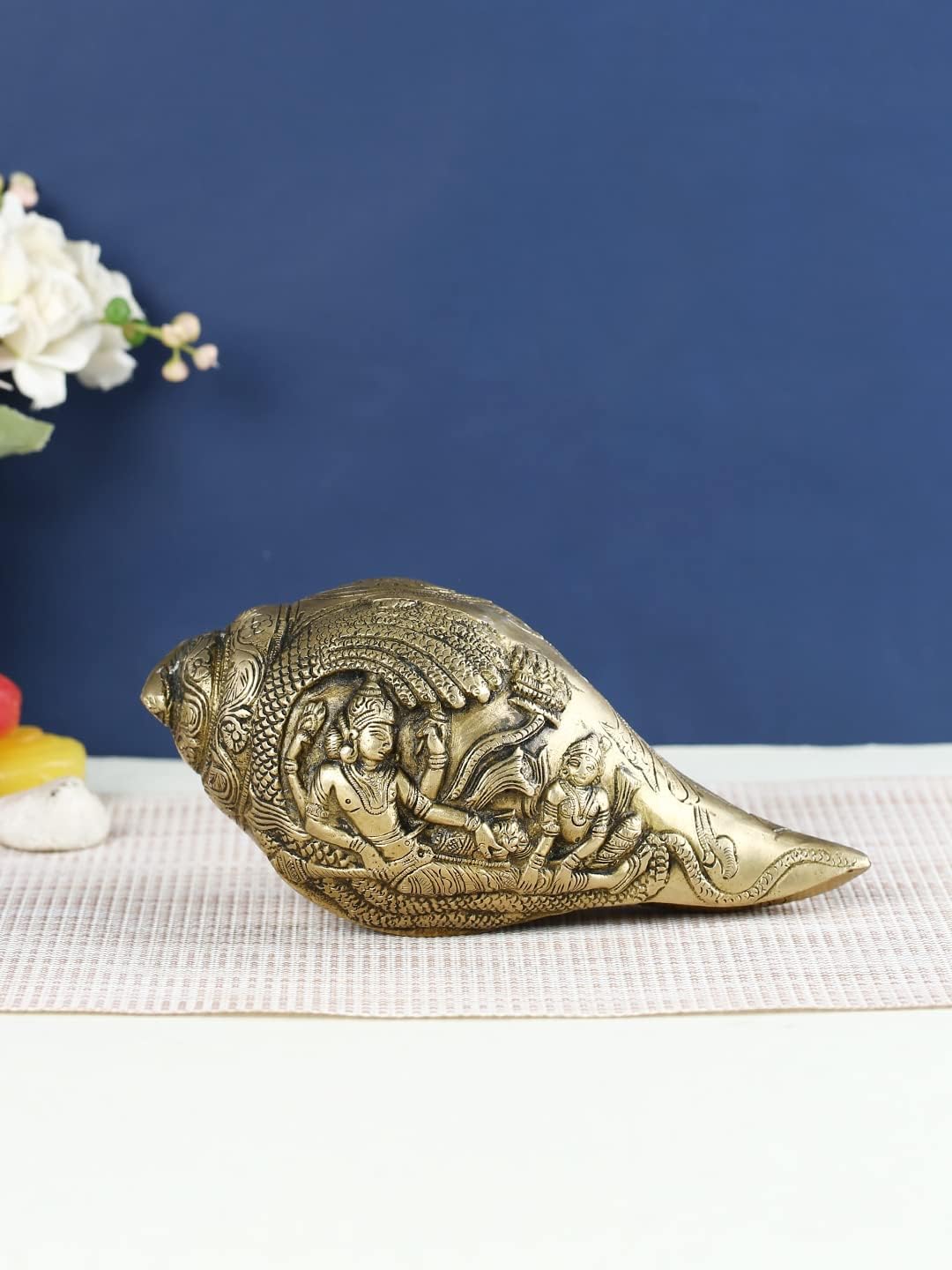 Amazon.com: Collectible India Conch Vishnu Lakshmi Shell Shankh Brass ...