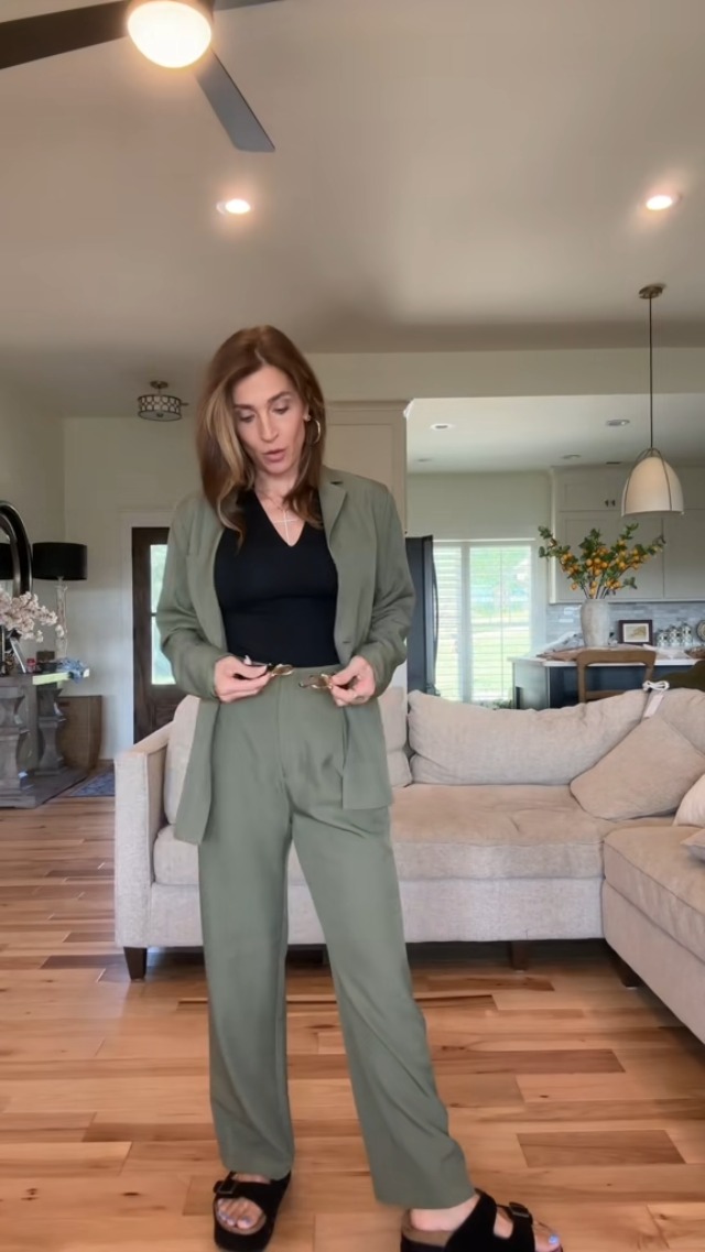 Watch Boss Babe 101 on Amazon Live