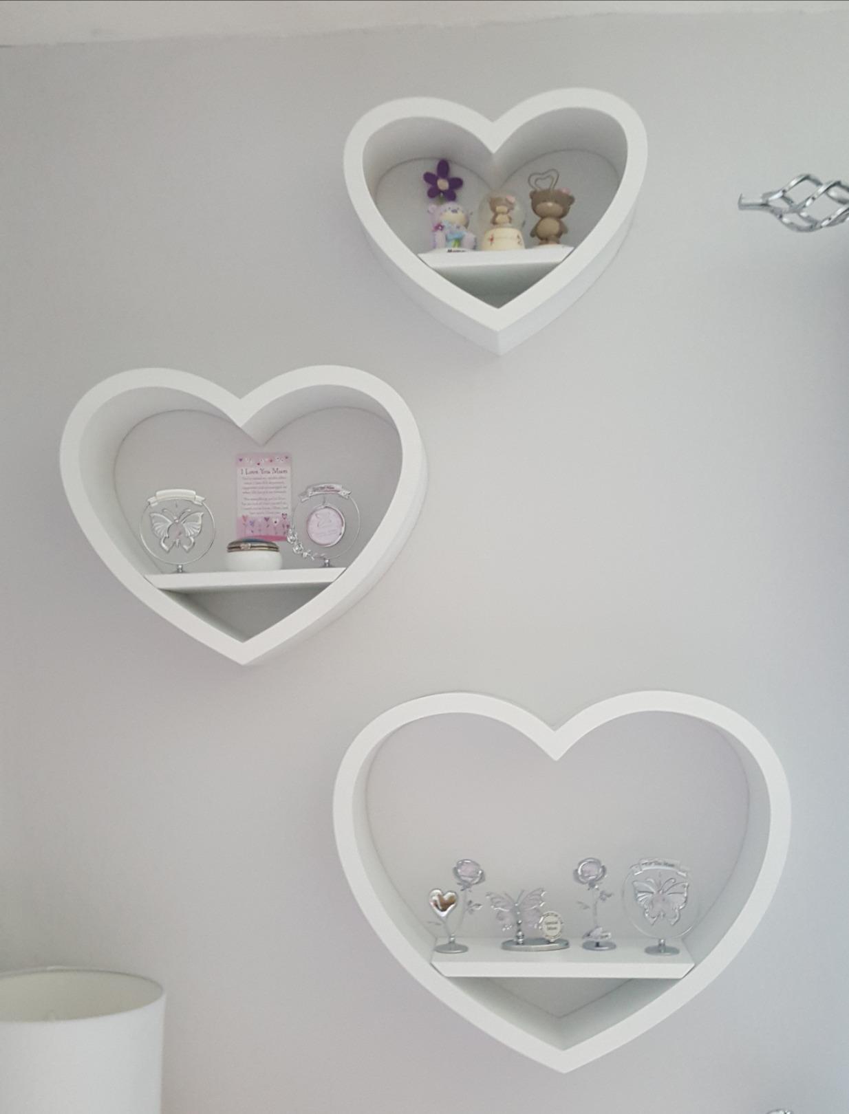 Relaxdays Heart-Shaped Wall Shelves Set of 3, Romantic Decorative ...