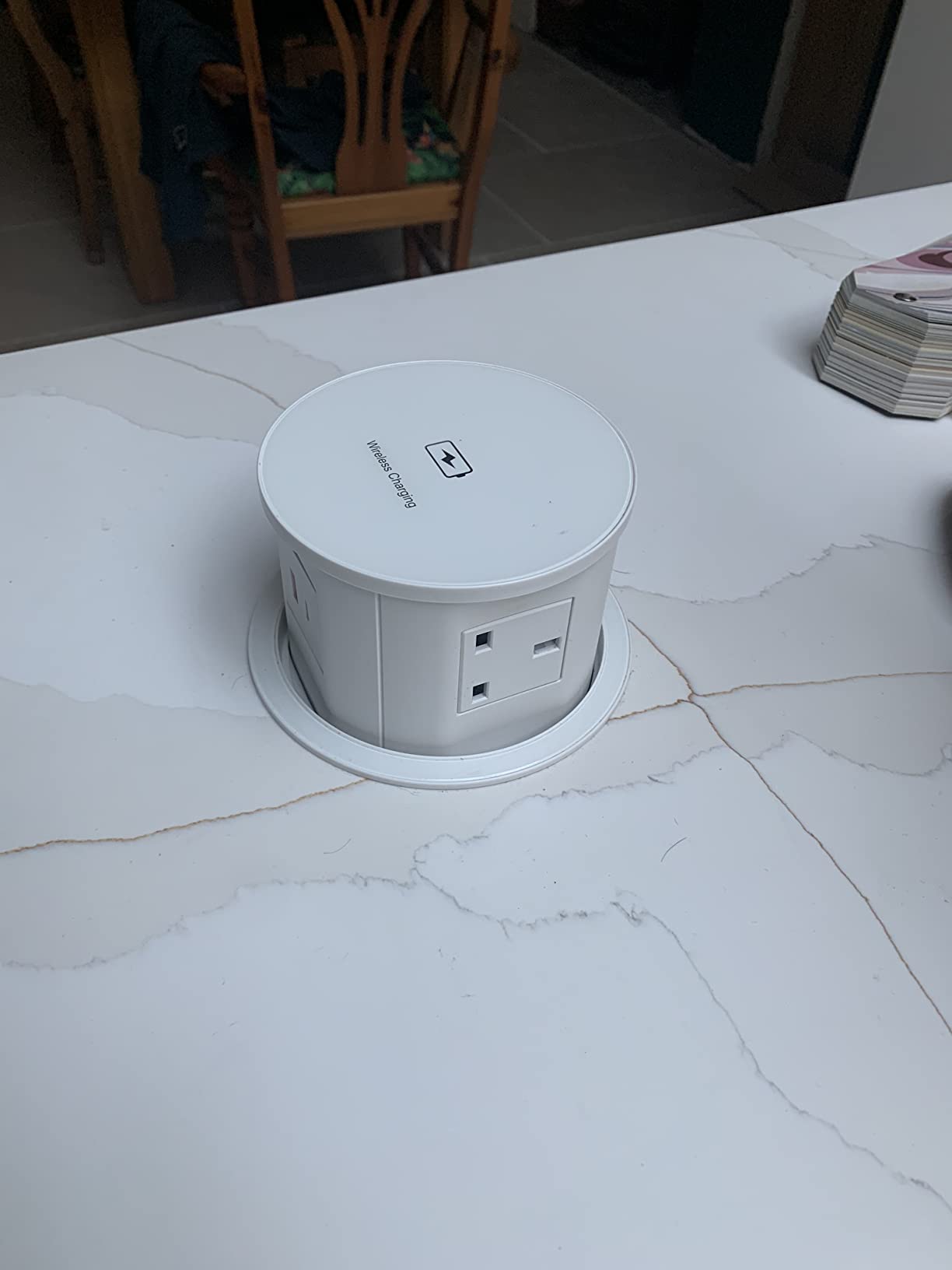 Automatic Pop up Power Socket with 15W Wireless Charger,Pop up Plug ...