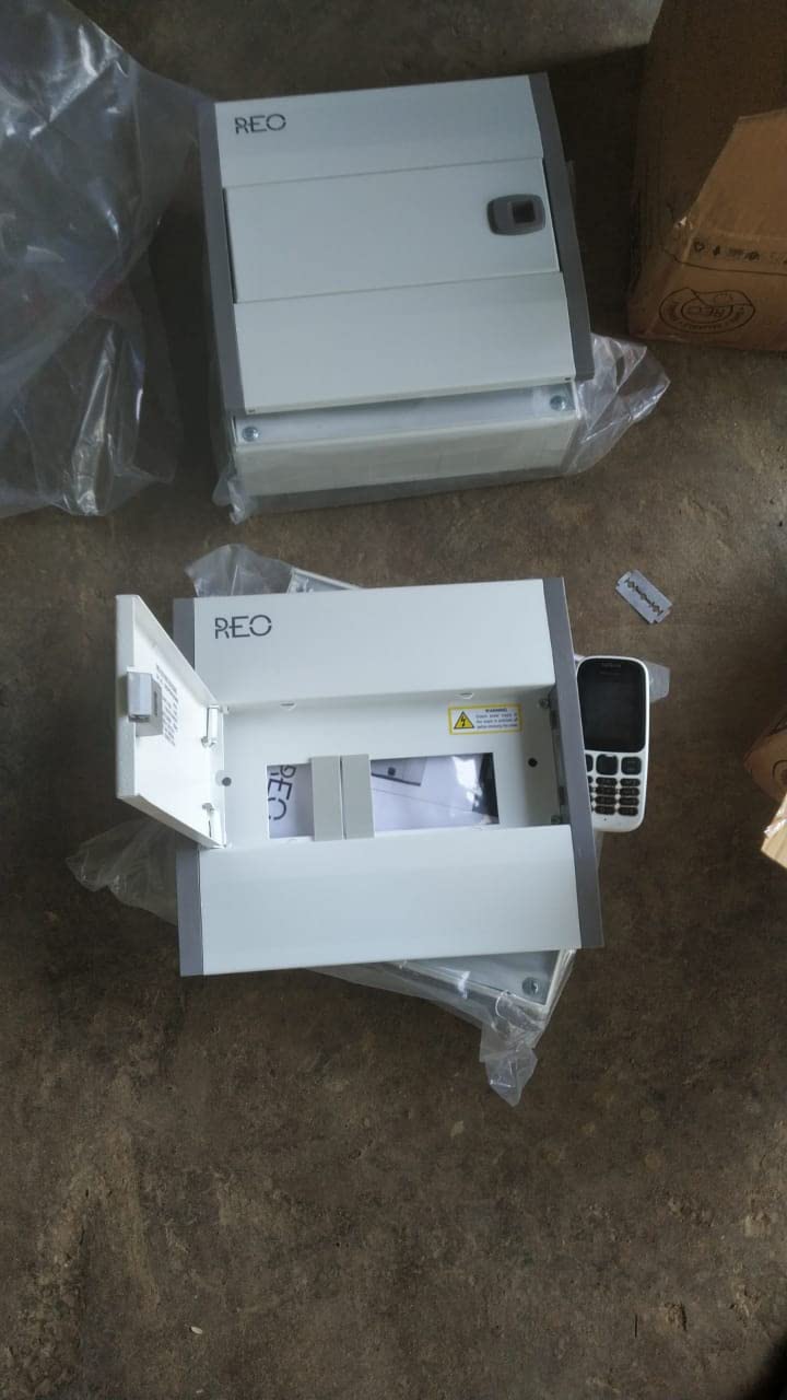 REO MCB Box SPN 8 Way Metal Double Door Distribution Board : Amazon.in ...