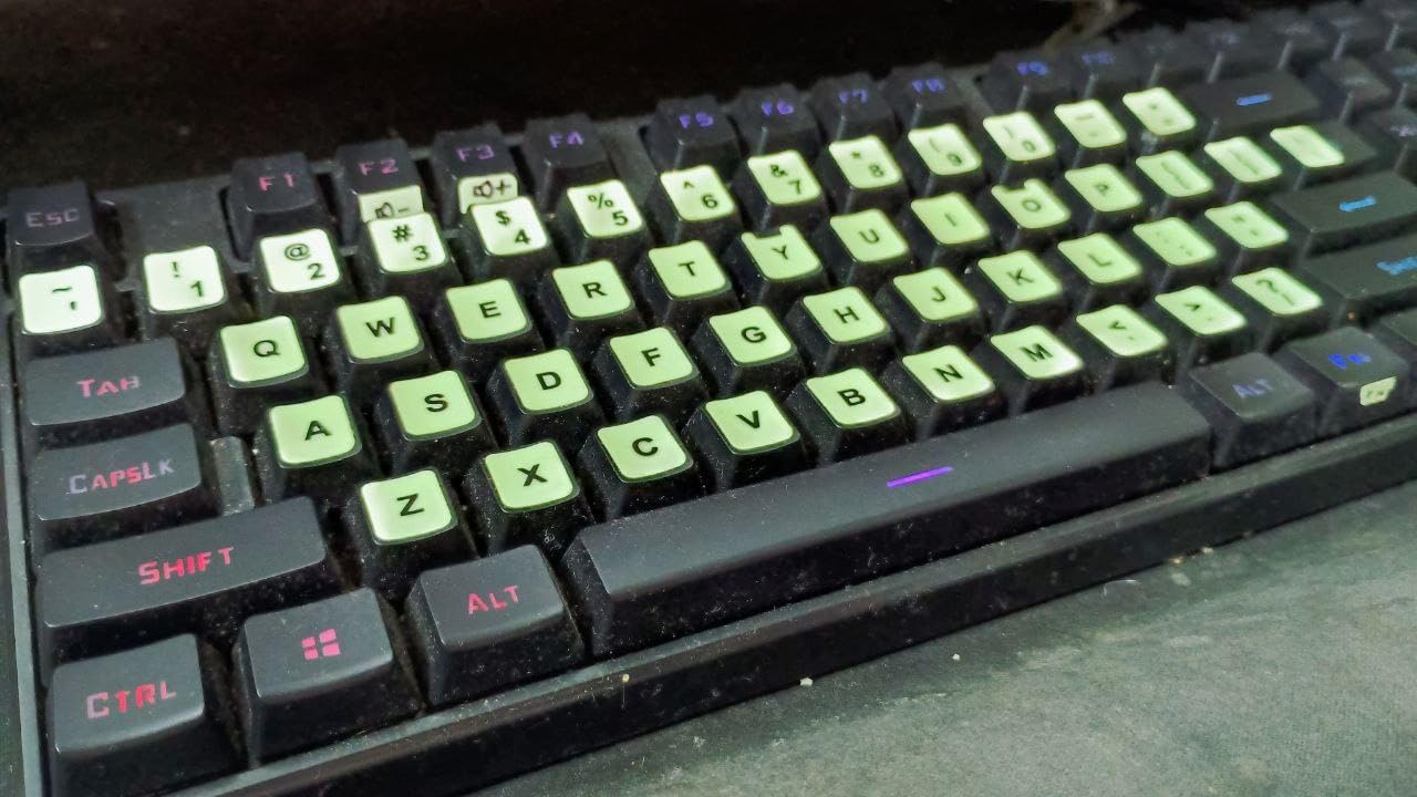 Careflection | 1 Piece Universal English Keyboard Stickers Glow In The ...