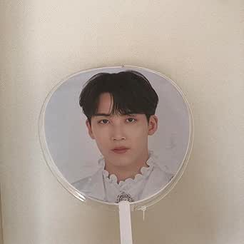 Amazon.co.jp: SEVENTEEN JOHAN OFFICIAL FANS SET OF 2 : Home & Kitchen