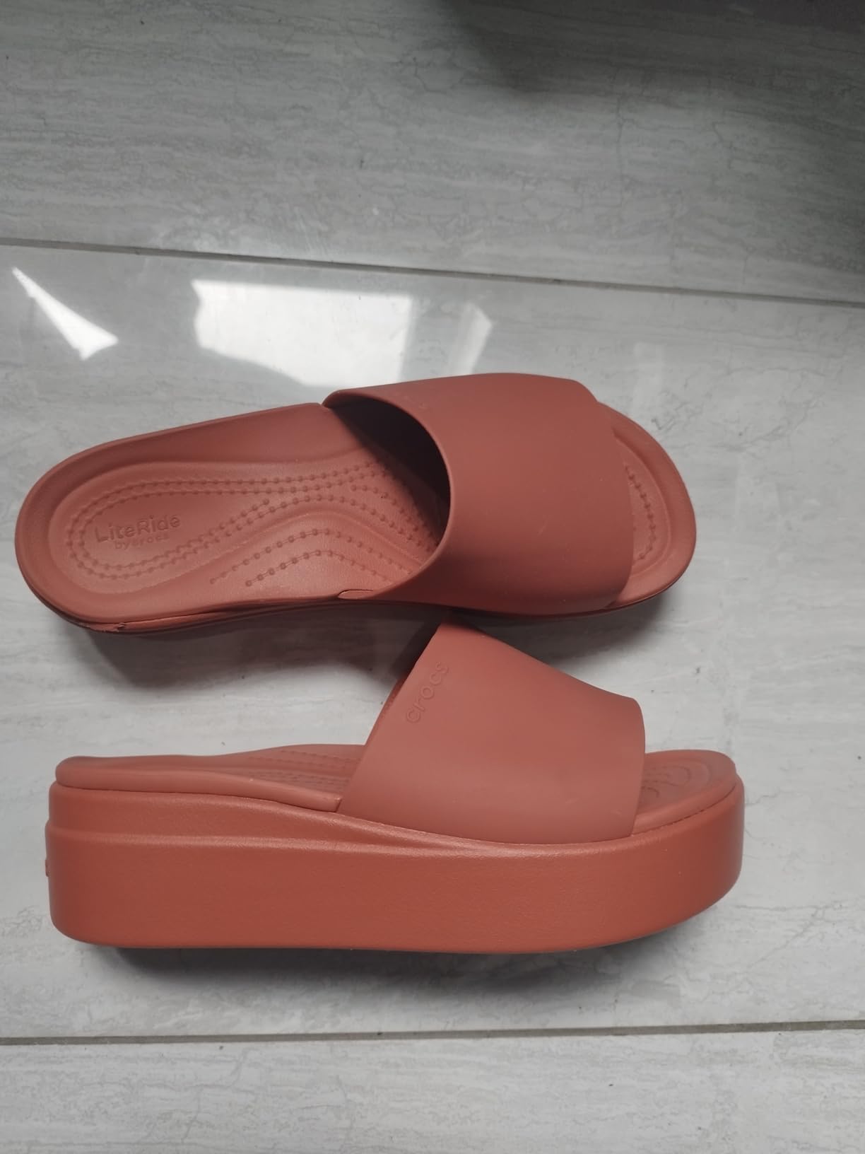 Crocs Women's Brooklyn Slide Sandal: Amazon.co.uk: Fashion