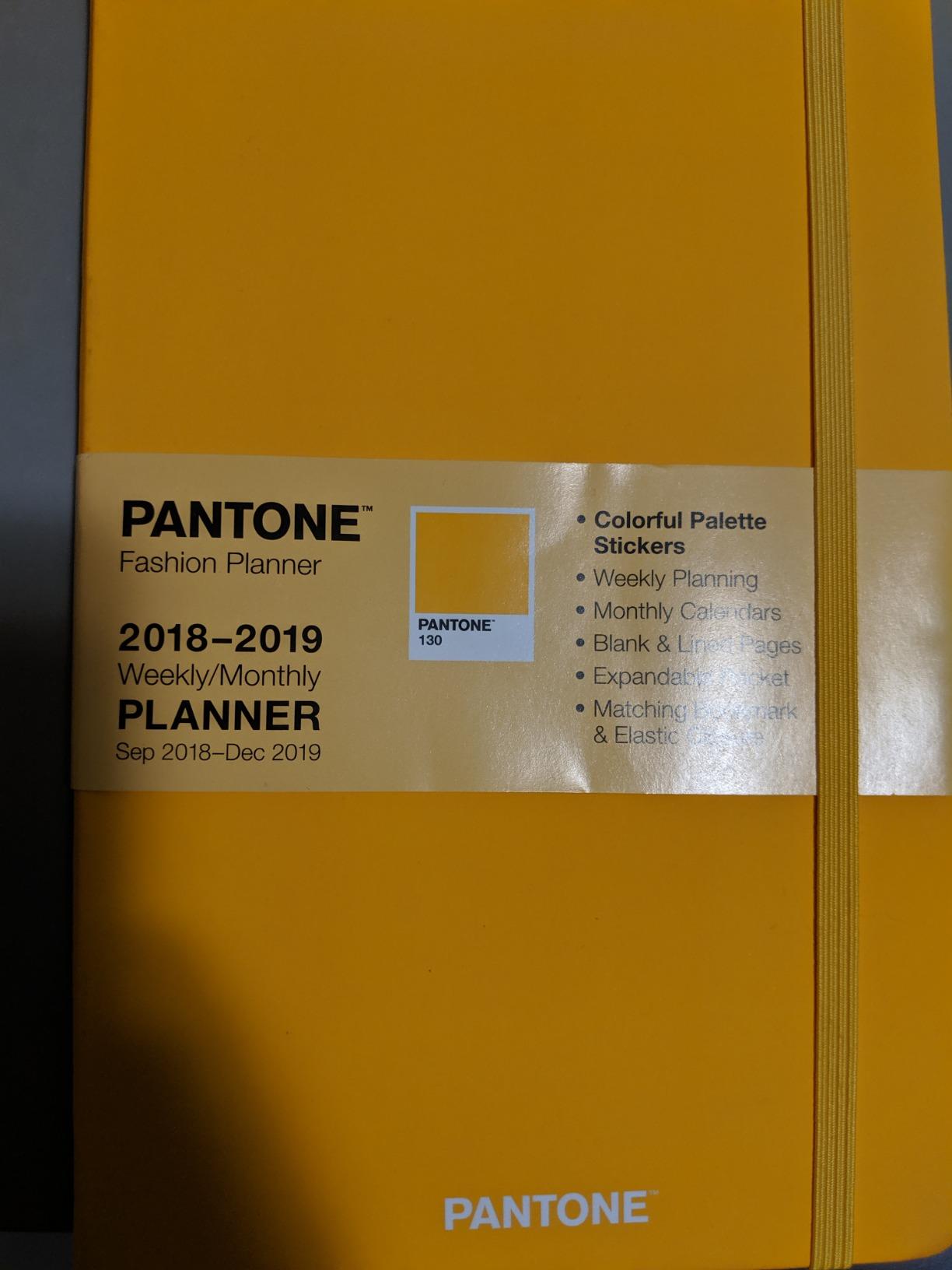 Pantone Planner 2019 Compact Weekly Sunset Yellow: 9781975404314 ...