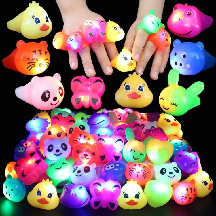 Amazon.com: 33 Pack LED Light Up Rings Party Favors for Kids 4-8 8-12 ...