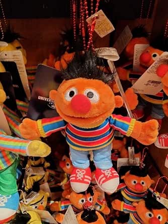 Amazon.co.jp: USJ Sesame Street Ernie Keychain : Toys & Games