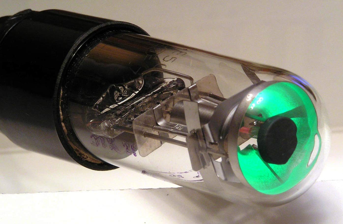 Amazon.com: 6E5S Magic Eye 1 Shadow Angle Indication Soviet Tube 6E5C ...