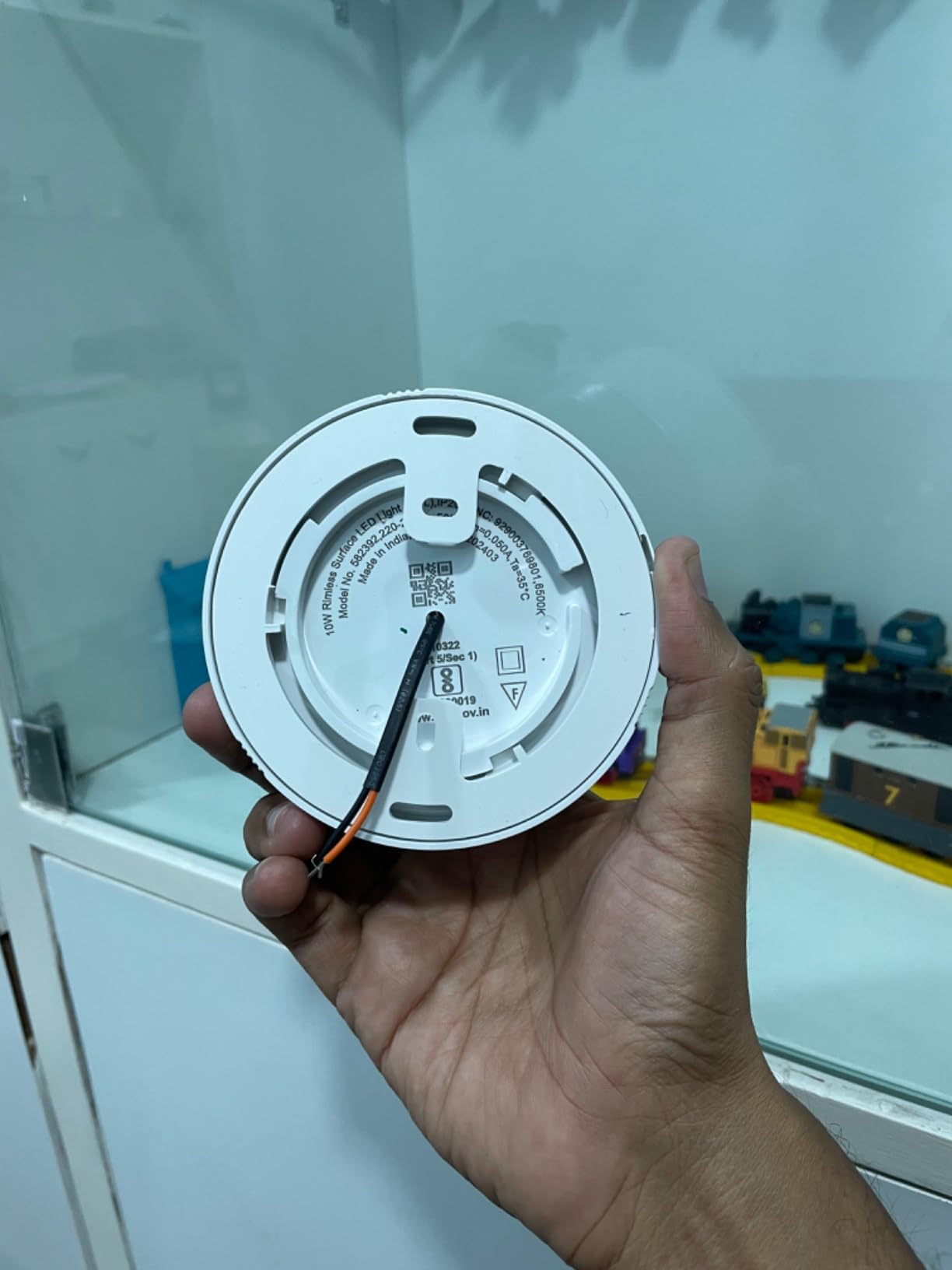 Buy PHILIPS Rimless Full Glow 18-watt Round LED Surface Downlighter ...