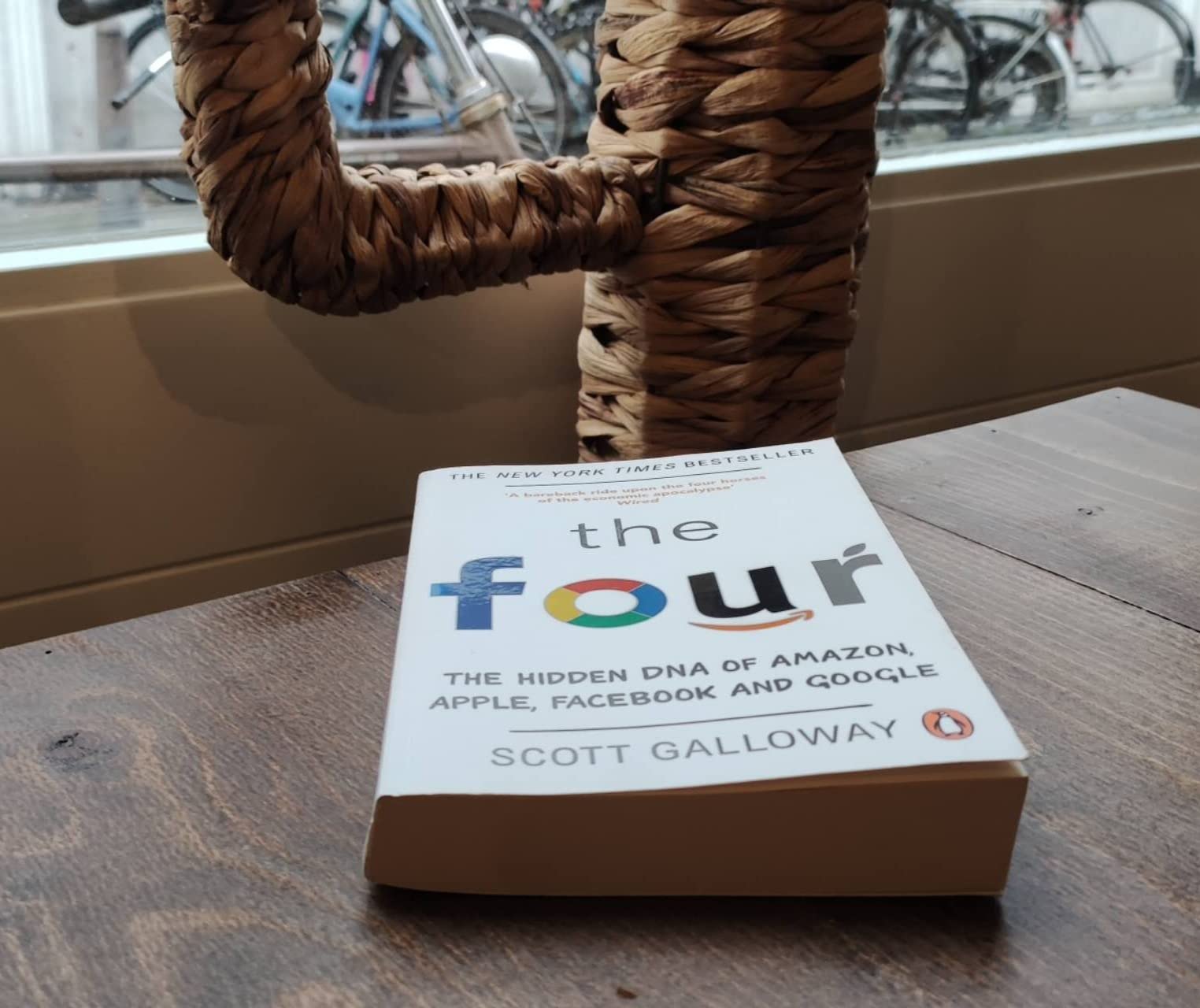 The Four: The Hidden DNA of Amazon, Apple, Facebook, and Google: Amazon ...