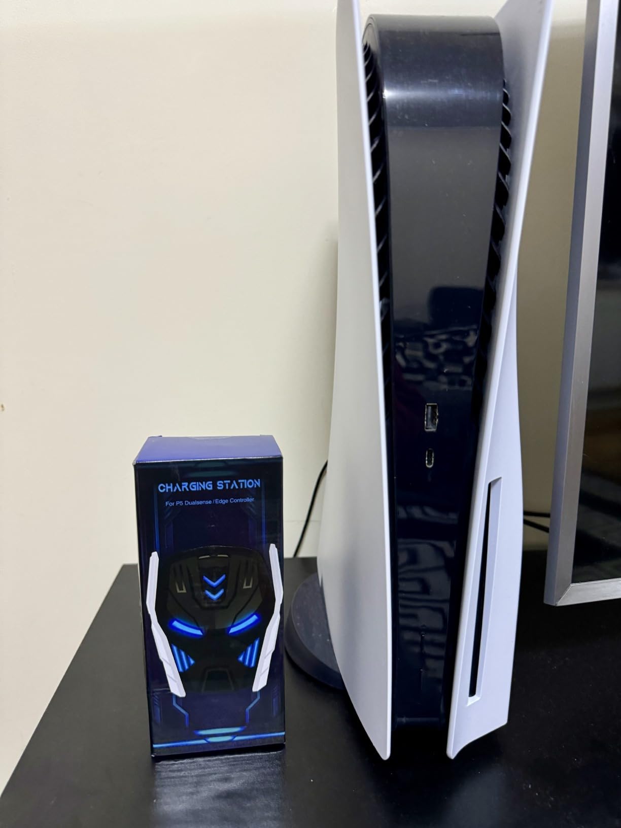 HELLCOOL PS5 Controller Charger, PS5 Charging Station Accessories for ...