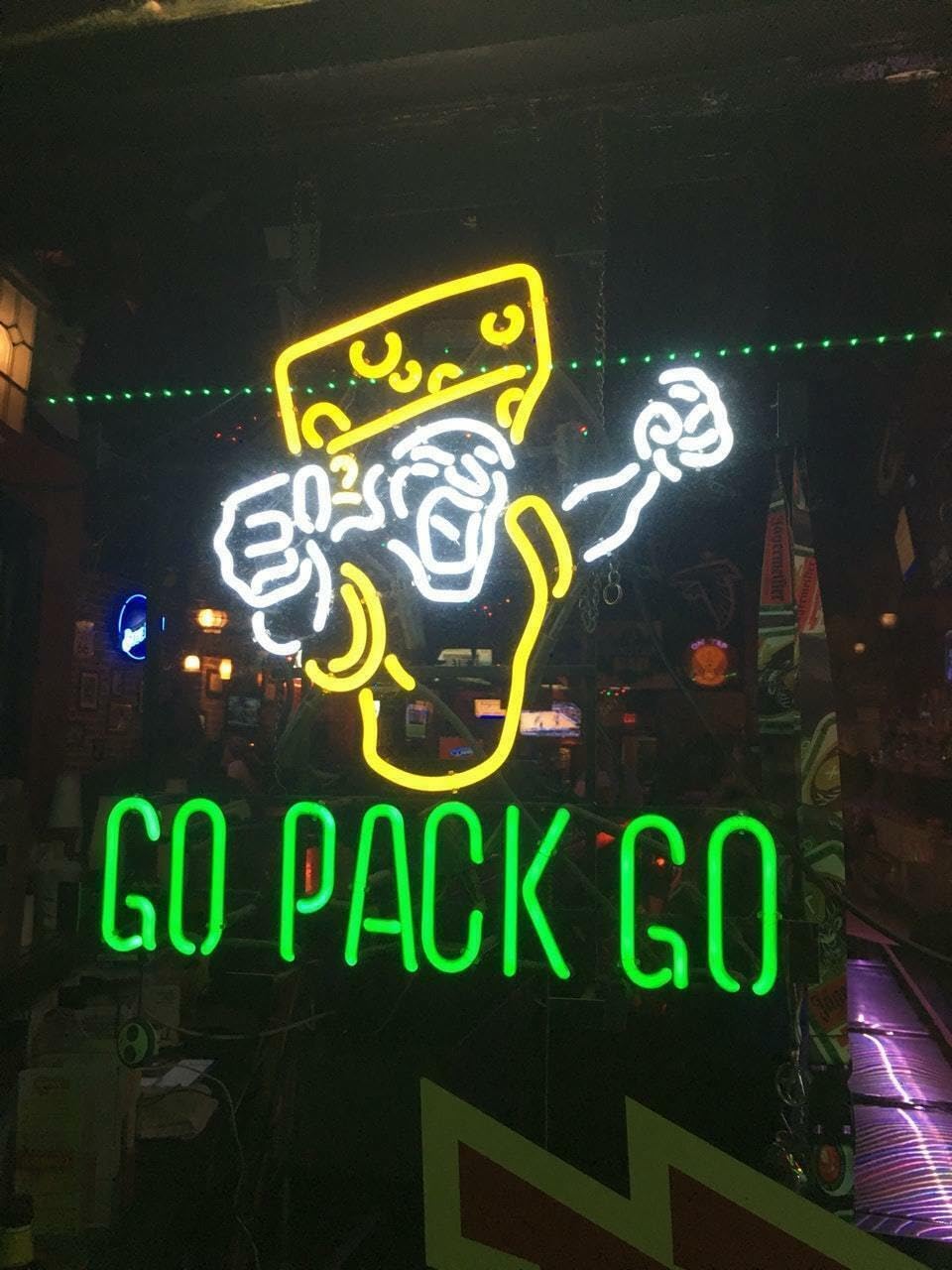 Amazon.com : Queen Sense 20"x16" Green Bay Cheese Head Go Pack Go Neon ...