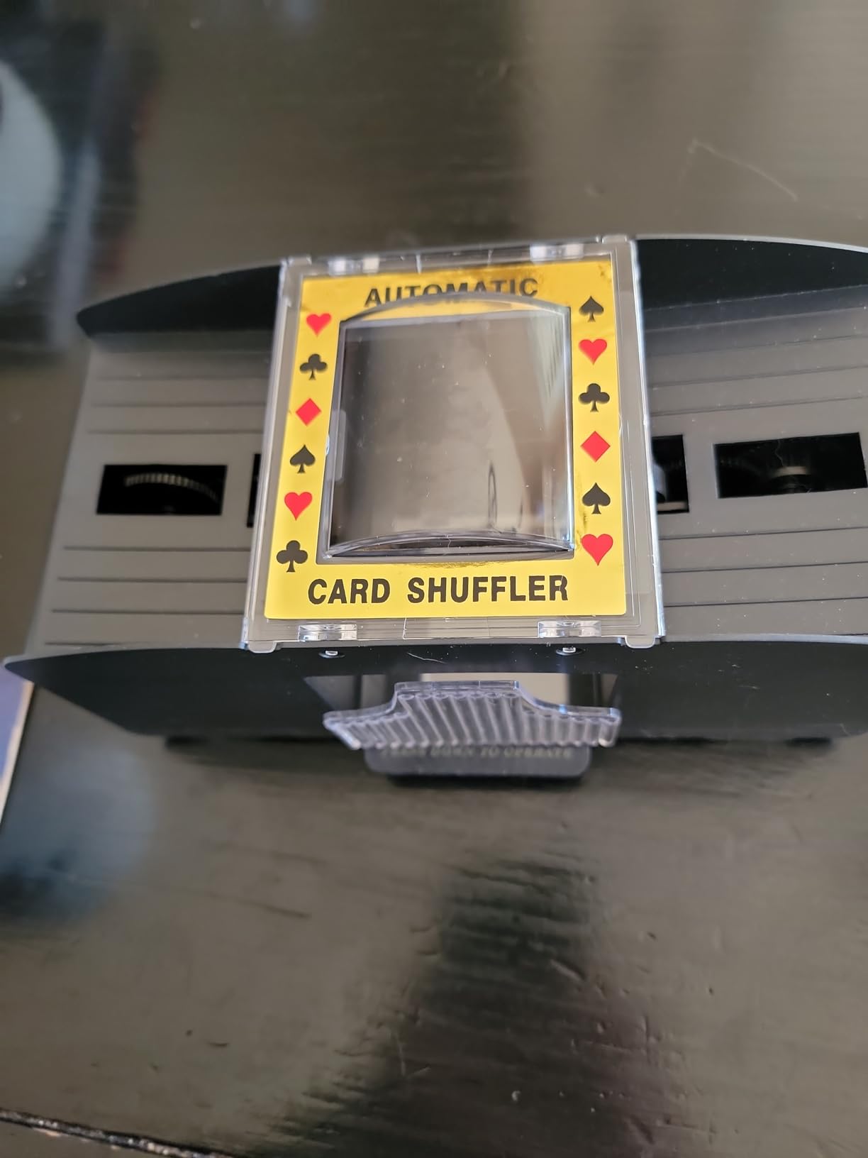 Amazon.com: BlokWRX Automatic Card Shuffler, Battery Operated Card ...