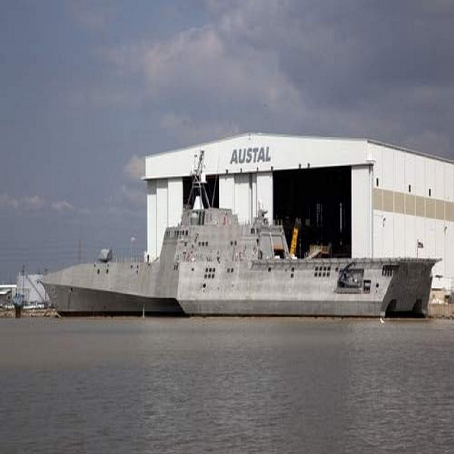 Buy USS Independence the Littoral Combat Ship (LCS) is the US Navys ...