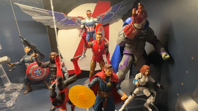 Watch Your Favorite Marvel Character Action Figures on Amazon Live
