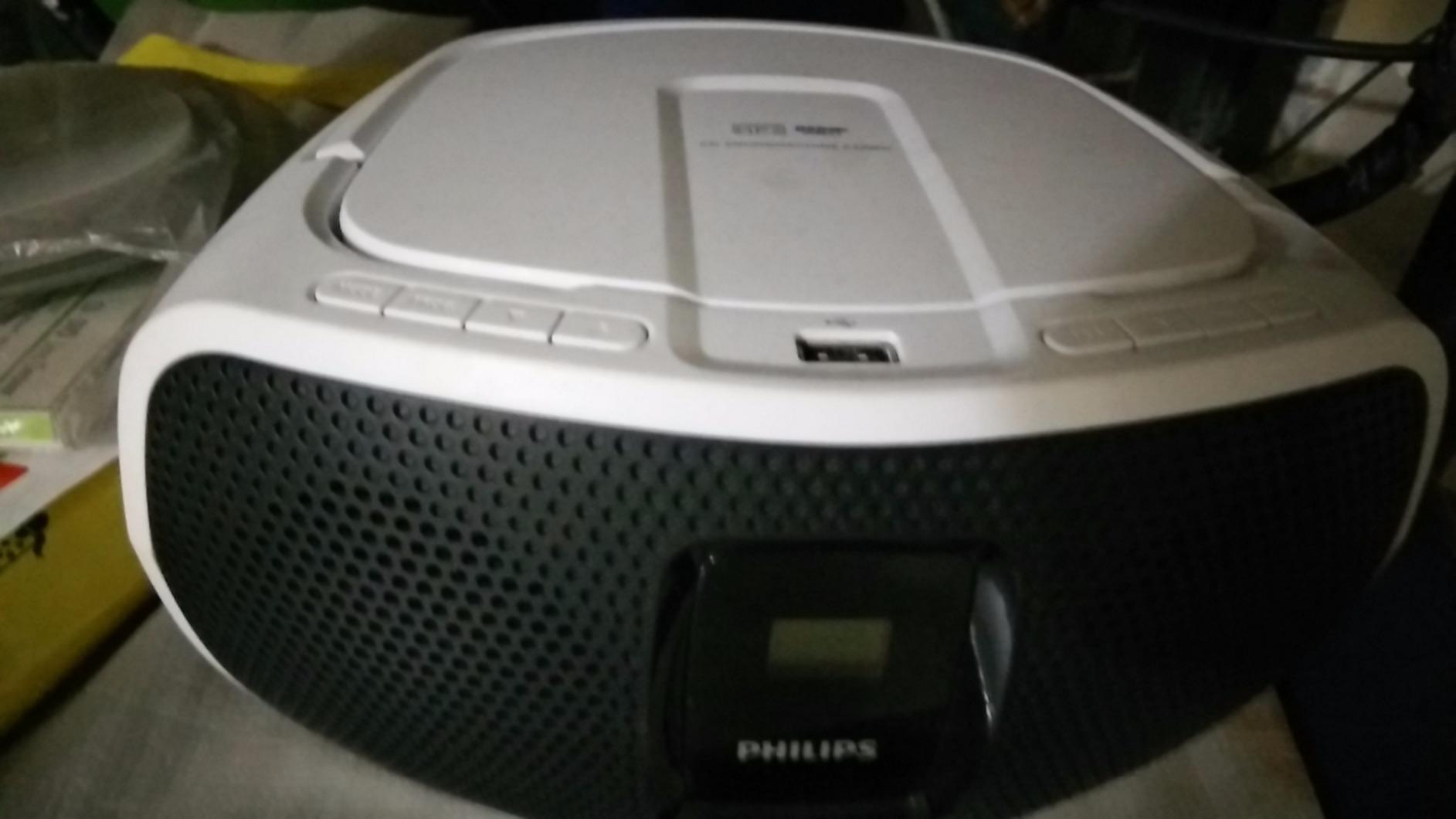 Philips AZ390W Sound Machine Boombox (Black and White) : Amazon.in ...