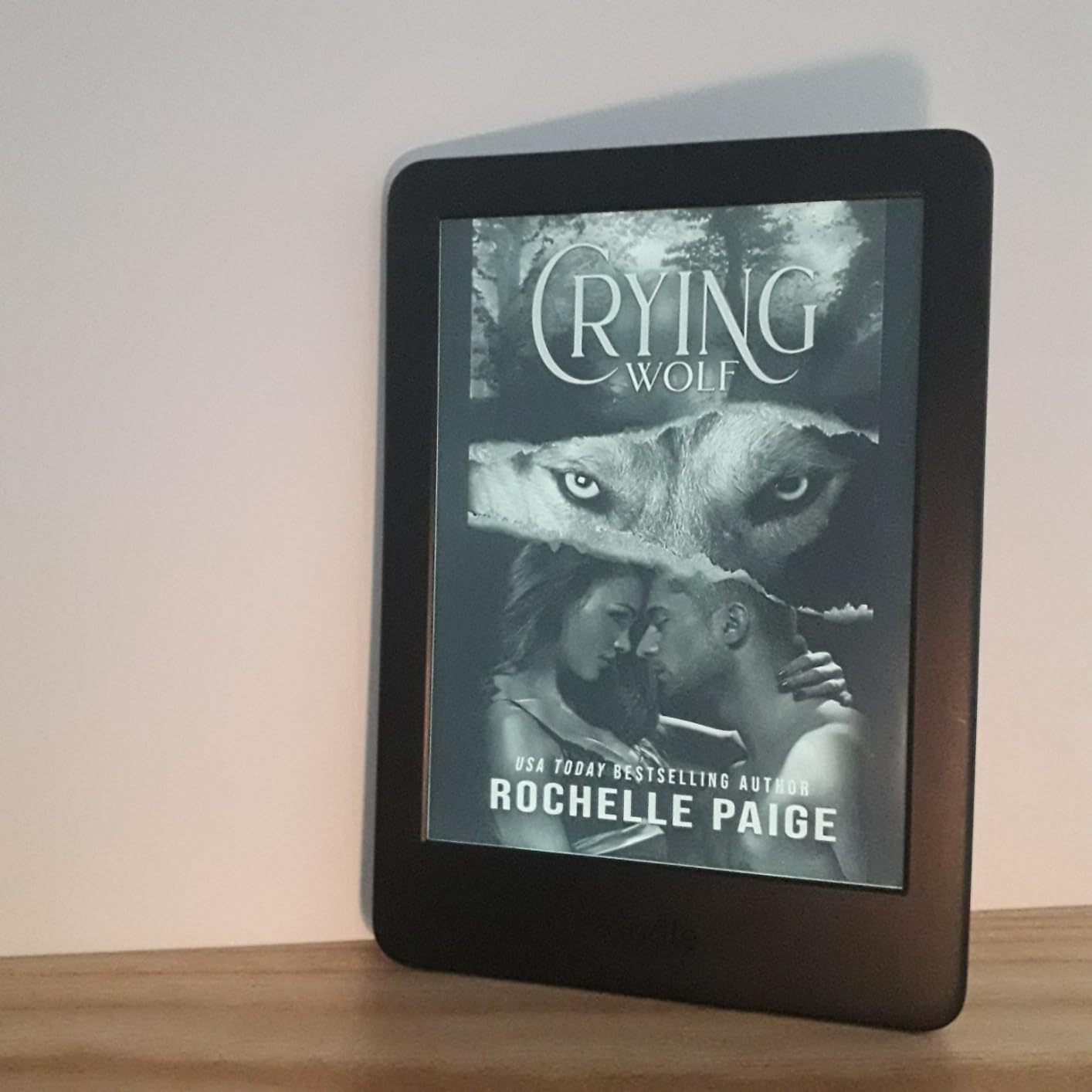 Crying Wolf: Black River Pack 1 eBook : Paige, Rochelle: Amazon.co.uk ...