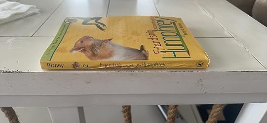 Friendship According to Humphrey: Betty G. Birney: 9780142406335 ...