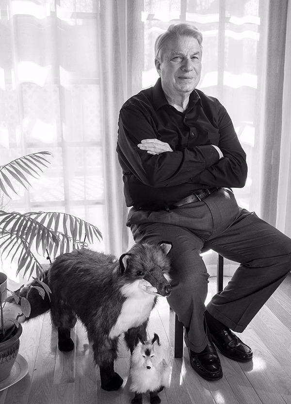 Amazon.com: At Home: A Short History of Private Life (Bryson Book 3 ...