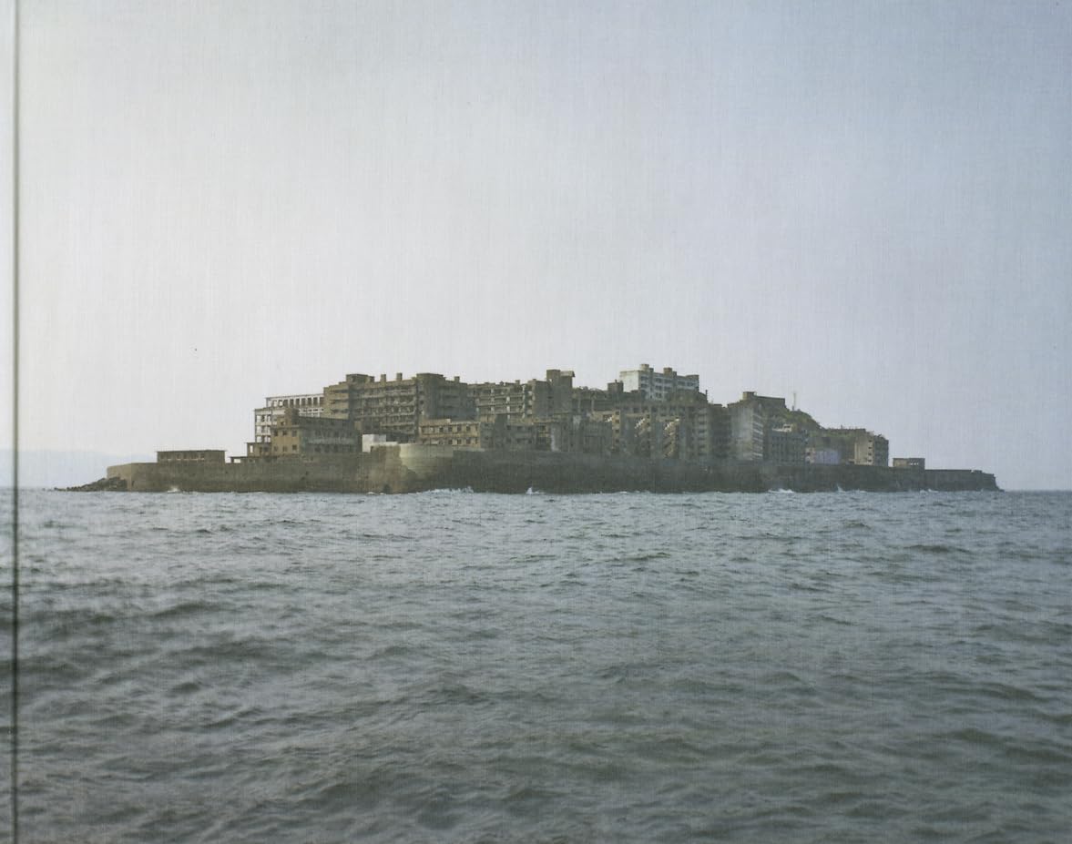 Yves Marchand and Romain Meffre: Gunkanjima : Yves Marchand, Romain ...